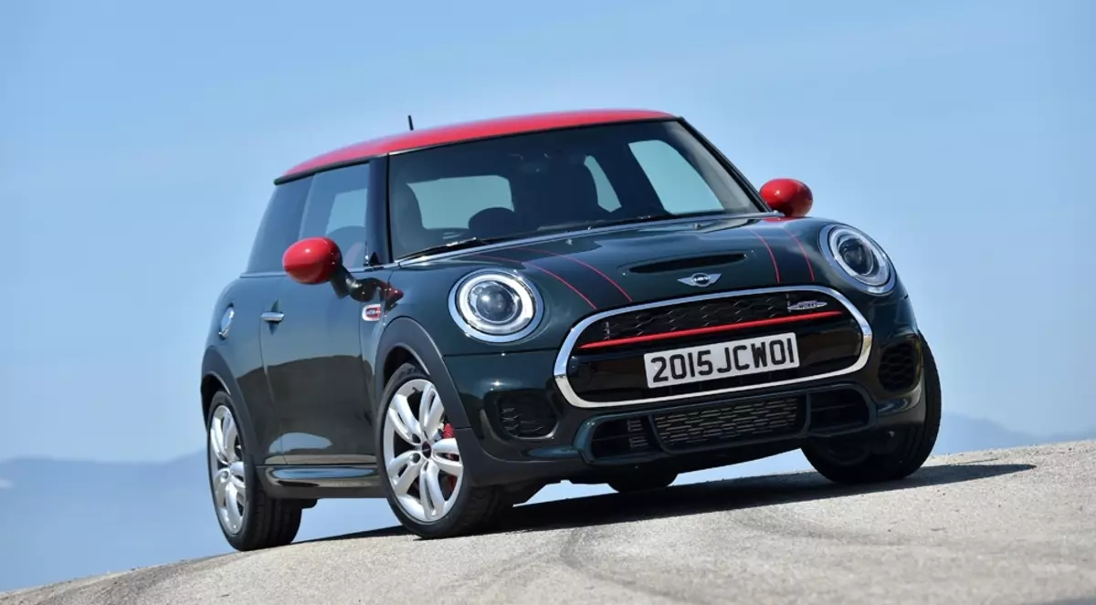 New Mini John Cooper Lucrări au primit o etichetă de preț rusească