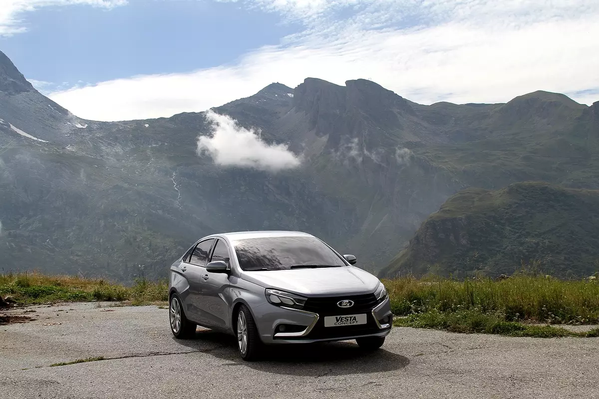 Oinarrizko Ekipamendua Lada Vesta-k 