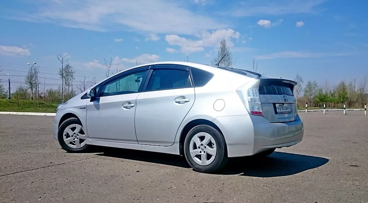 Toyota Prius Pwopriyetè eksperyans: Mwen vle jwe avèk ou nan yon sèl jwèt