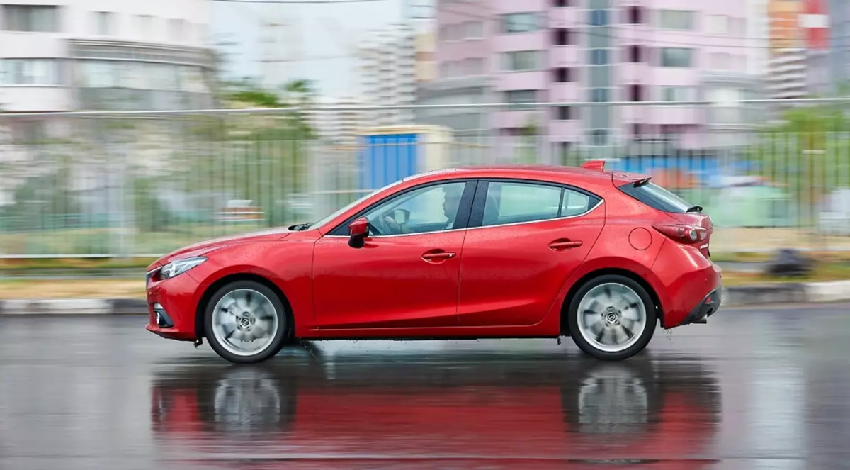 Test Drive Mazda3: Vse je o nianseh 10523_31