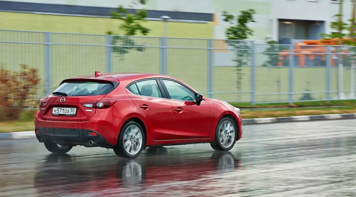 Test Drive Mazda3: Vse je o nianseh 10523_34