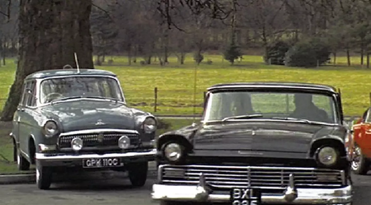 Mga bituin para sa pag-export: Soviet cars sa banyagang cinema. 1075_3