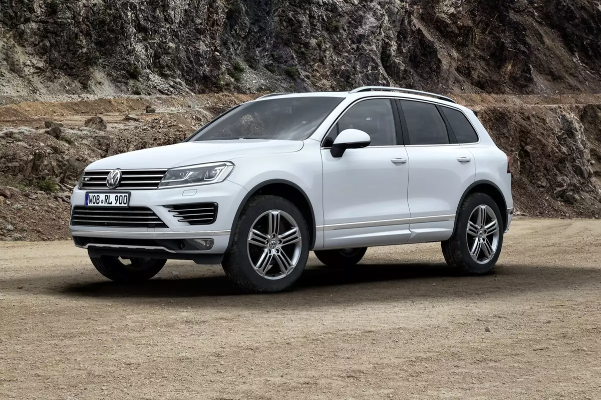 Volkswagen hakkab müüma restüülitud tobaareg 10870_1