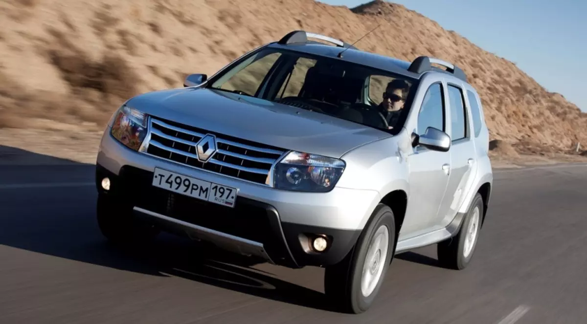 Trong Renault Duster mới có được bảy 1119_1