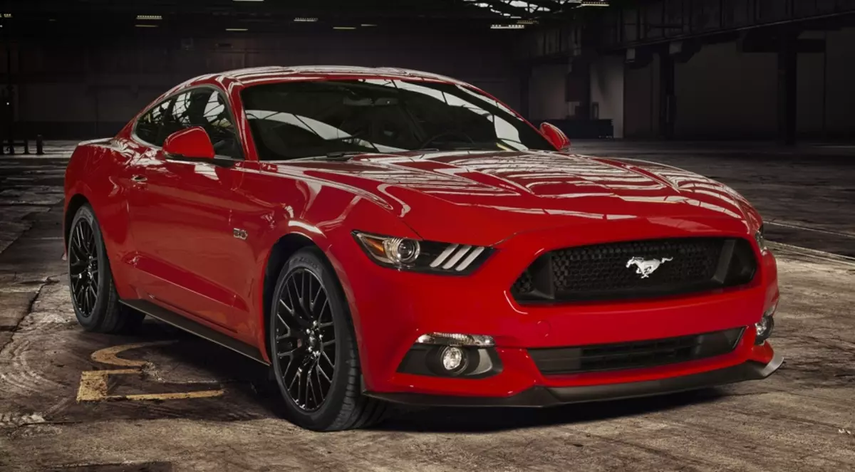 Ford tautala e uiga i uiga o Mustang mo Lusia