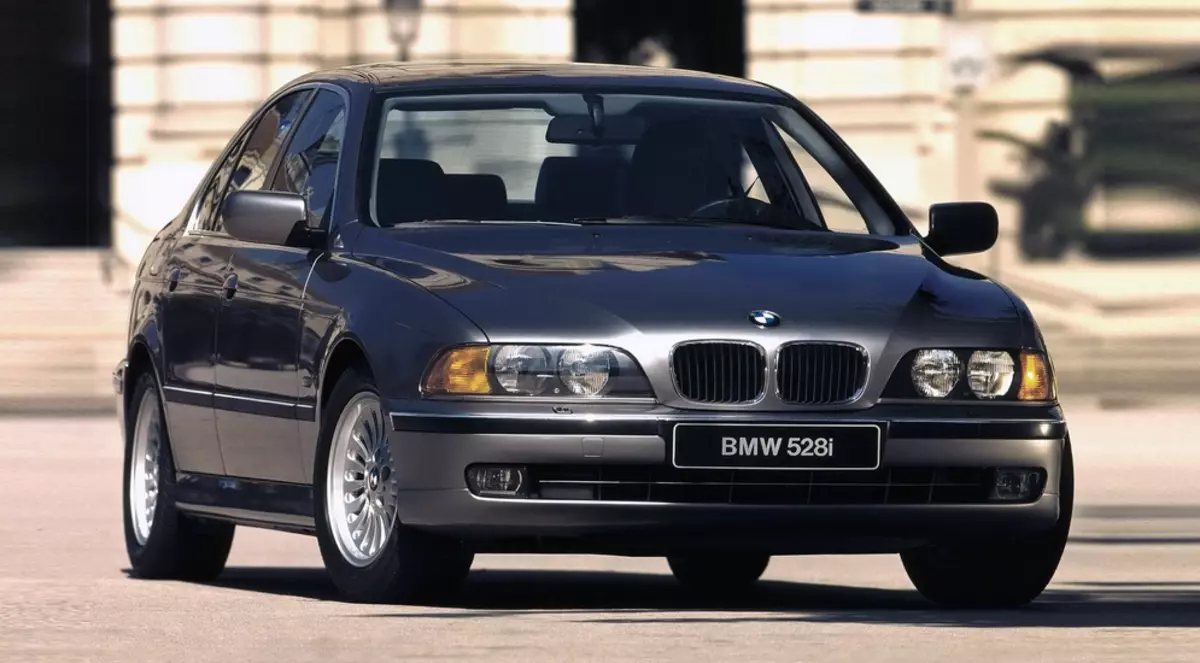 Comment acheter BMW 5 Series E39 avec kilométrage: le meilleur est un bon ennemi