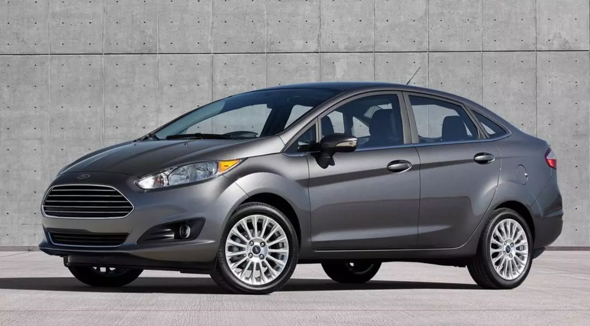 Ford-fiesta_sedan_2014_1024x768_wallpaper_01.jpg.