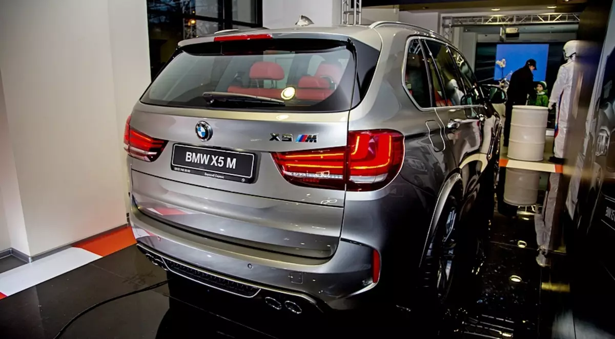 Jet Hippos: Review of New BMW X5M and X6M 1190_25