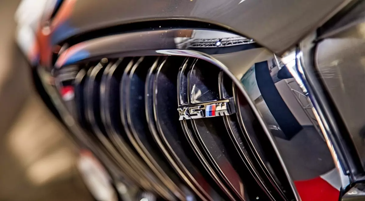 Jet Hipopo: Przegląd nowego BMW X5M i X6M 1190_28