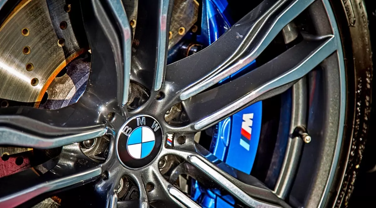 जेट हिप्पोस: नयाँ BMW X5M र X6M को समीक्षा 1190_29