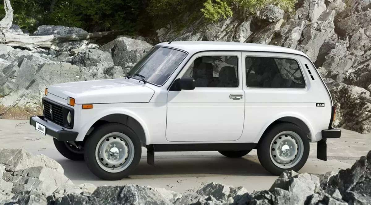 أخبر Avtovaz، ما هي التحسينات التي تنتظر Lada 4x4 في 2015-2016 1192_1