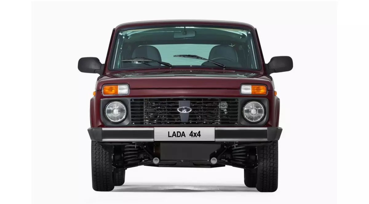 מאַדערנאַזיישאַן Lada 4x4: וואָס וועט דערהייַנטיקן אין די מאָדעל אין די ווייַטער צוויי יאָר? 1199_4