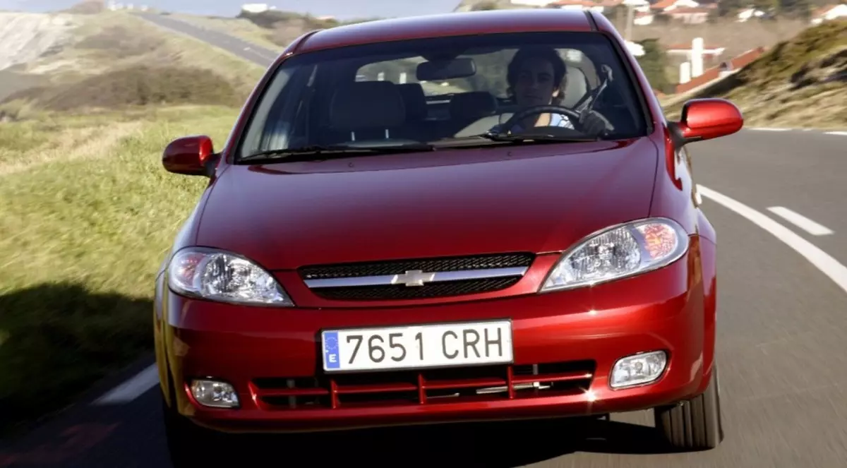 Chevrolet_lacetti_hahatchback_2.jpeg.