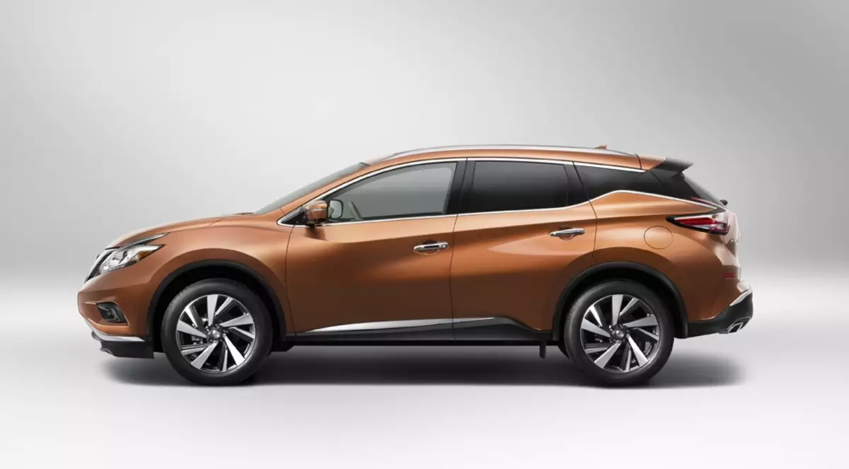 Nissan Murano gibridi: sportchining kuchi, botanika ishqibozi 1241_3