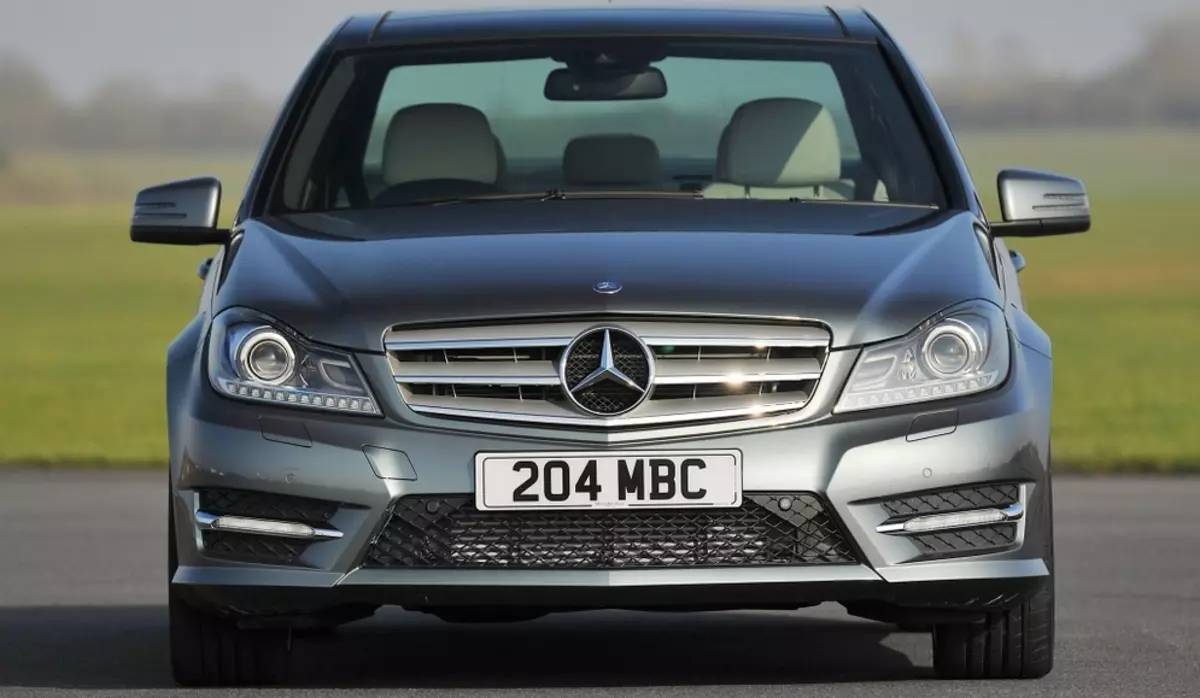 Hogyan vásárolhat MERCEDES-BENZ C-CLASS W204-et a kilométerrel?