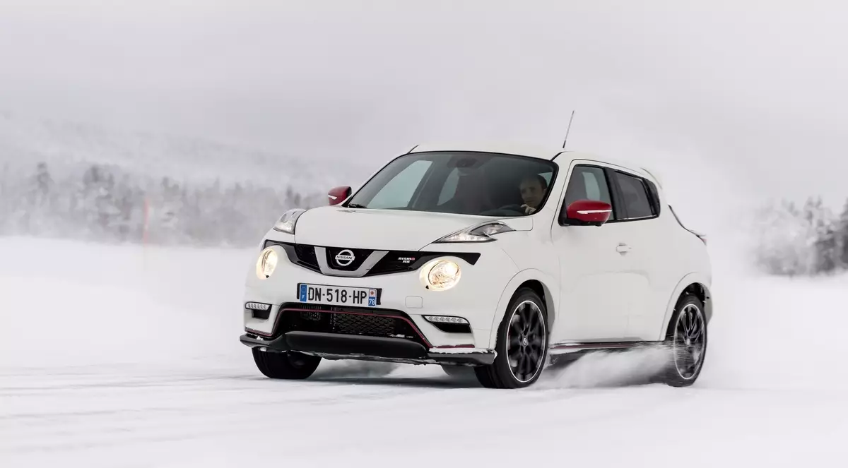 Nissan het die mees ekstreme weergawe van bestseller na Rusland gebring 1250_6