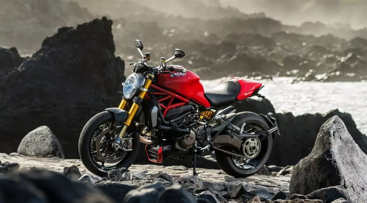 Ducati-Monster-1200-S-2014-3840X2160-061.jpg.