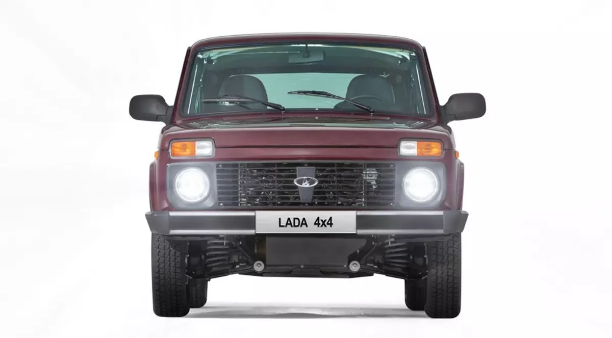 Ho sejo sa New Lada 4X4 Elbrus sehiloeng ka theknoloji ea theko 128_3
