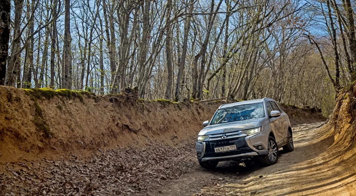 პირველი ტესტი ახალი Mitsubishi Outlander: 