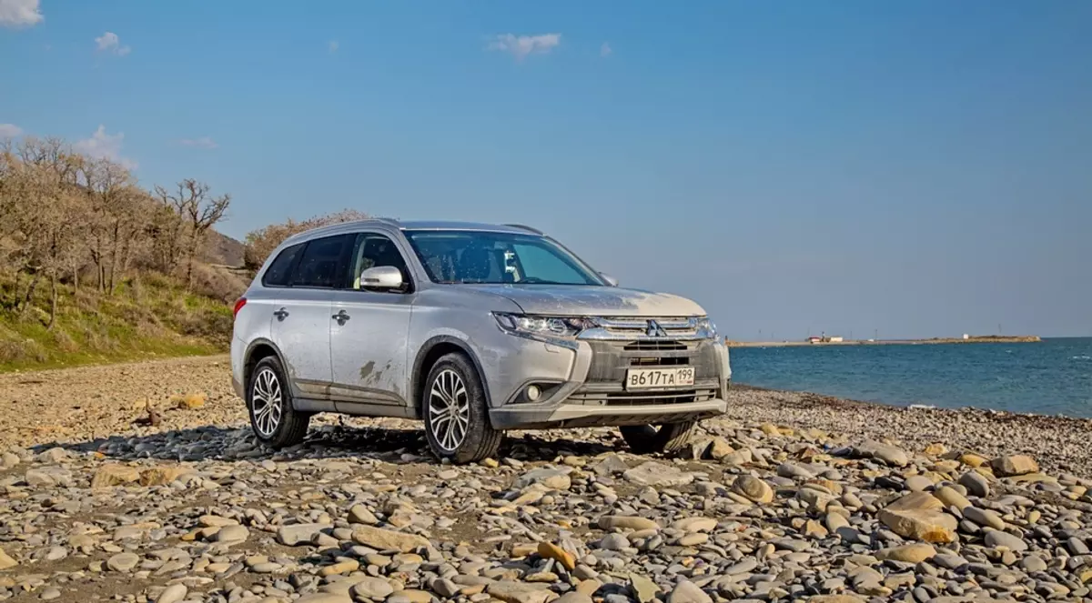 პირველი ტესტი ახალი Mitsubishi Outlander: 