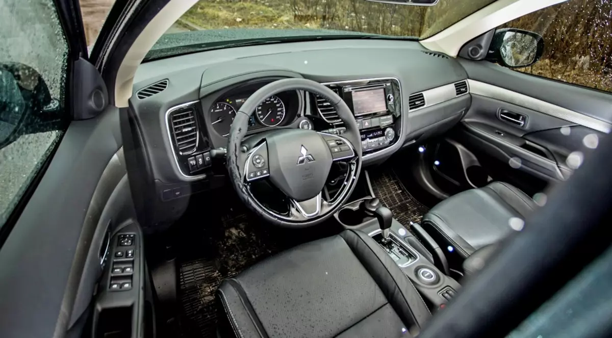 Le premier test du nouveau Mitsubishi Outlander: 