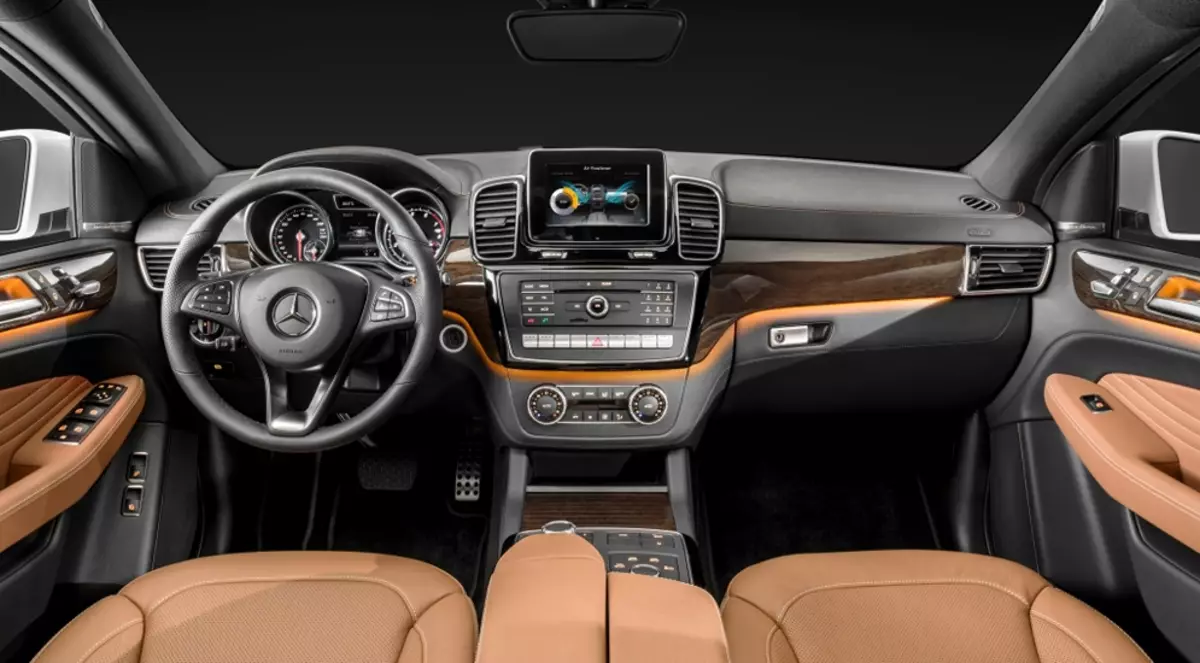 Poznate ruske konfiguracije i cijene Mercedes-Benz GLE Coupe 1325_4