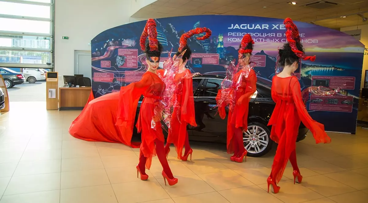 En Rusia, las presentaciones del nuevo Jaguar XE. 138_3