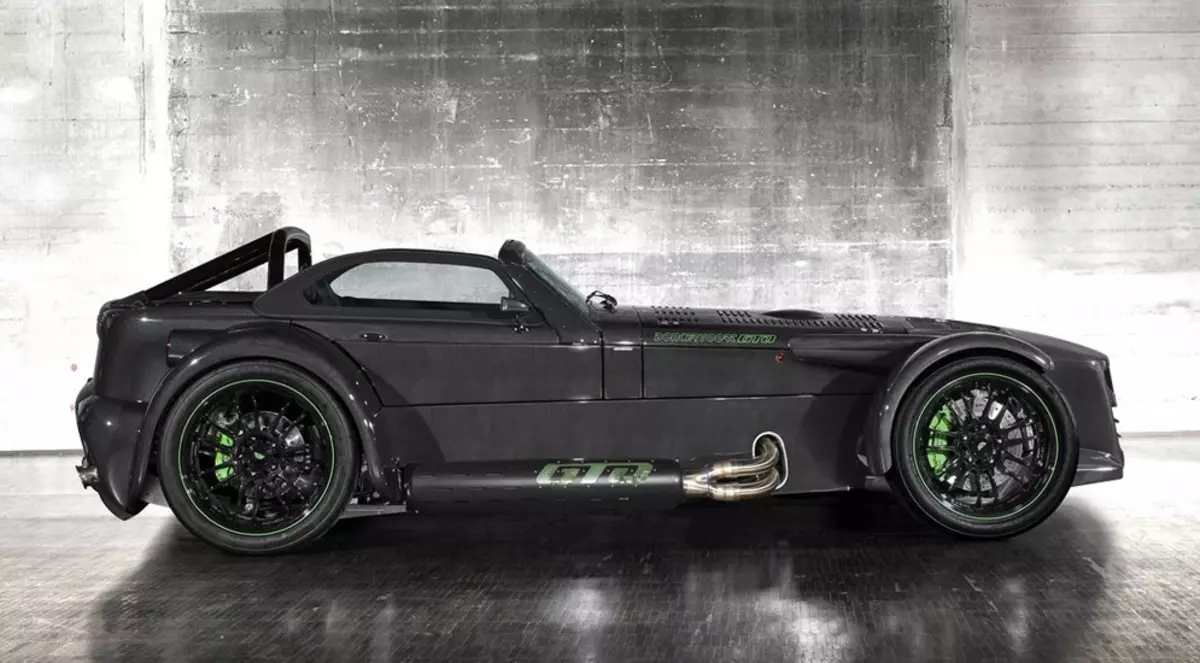 Donkervoort D8 Gto Bare Naked Carbon Edition giet nei in searje. Darth Vader goedkart 139_2