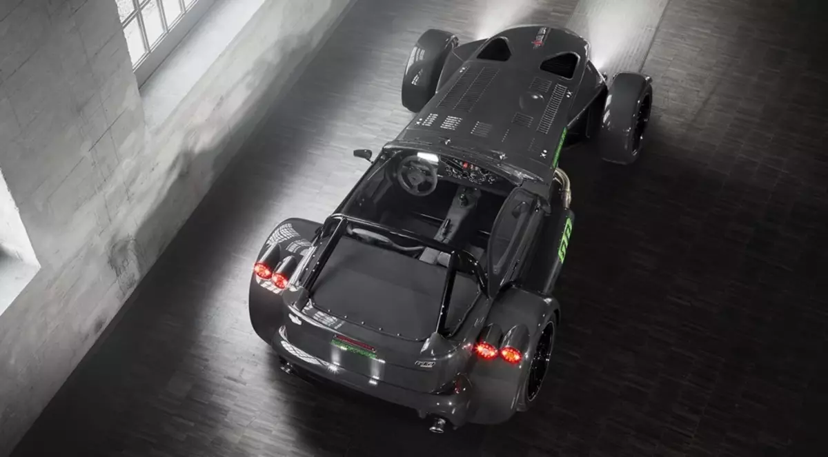 Donkervoort D8 Gto Bare Naked Carbon Edition giet nei in searje. Darth Vader goedkart 139_3