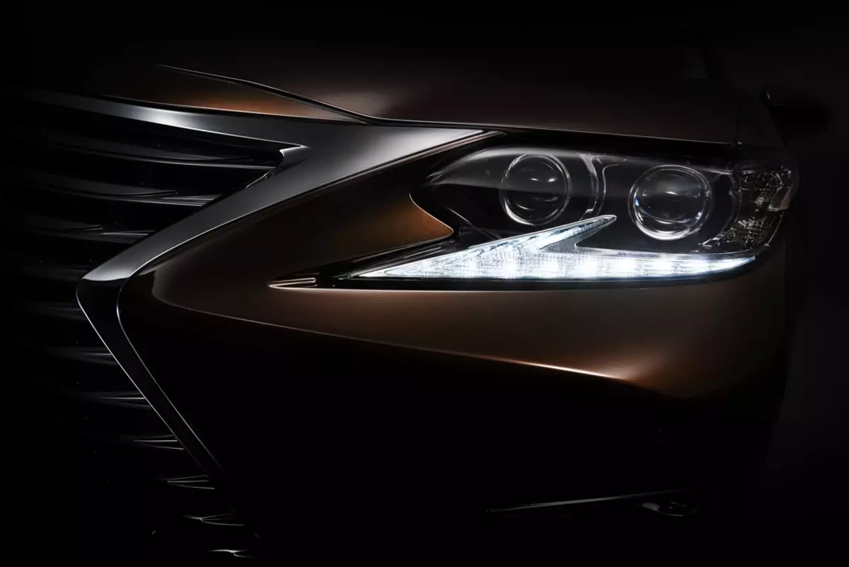 Lexus_es_teaser_20150410_Lowres.jpg.