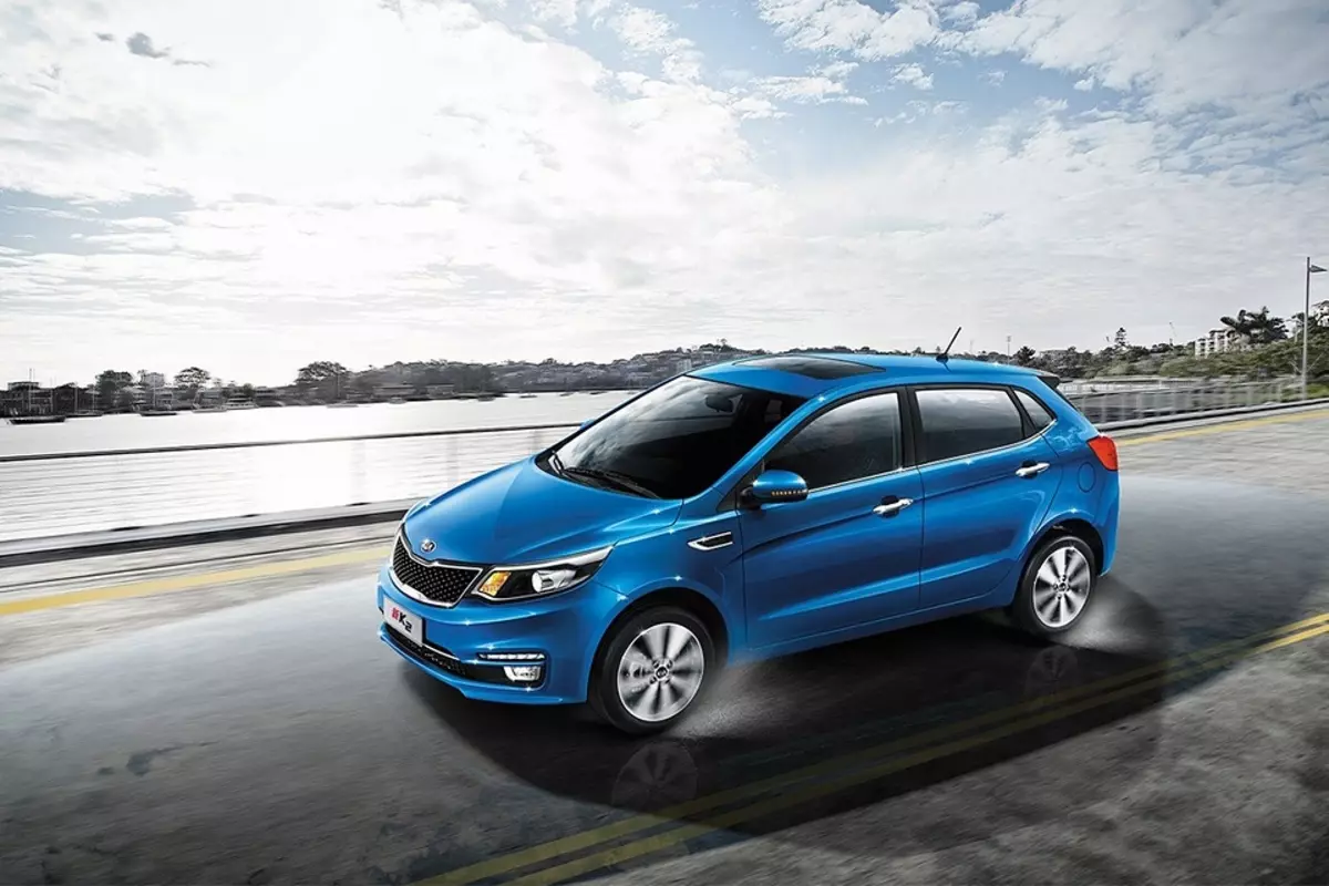 ภาพถ่ายของ Hatchback Kia Rio ที่อัปเดตสำหรับรัสเซียปรากฏบนเครือข่าย 1407_3