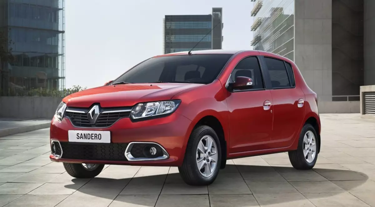 Renault shitur 200,000 hatchbacks Sandero në Rusi 1436_1