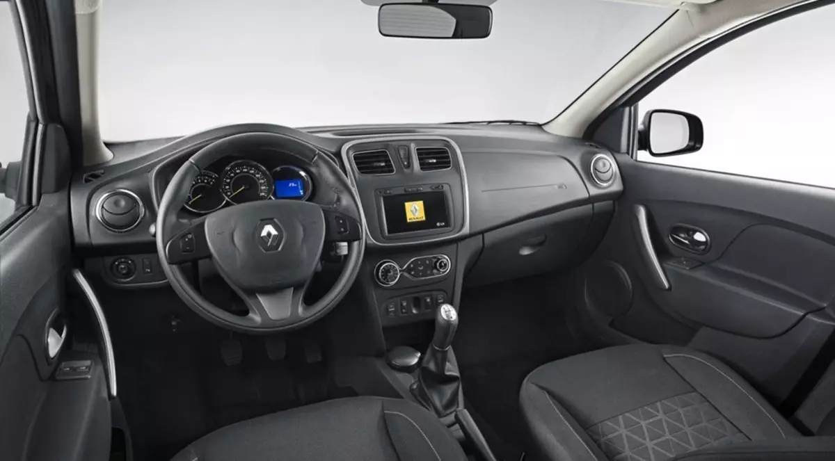 Renault shitur 200,000 hatchbacks Sandero në Rusi 1436_8