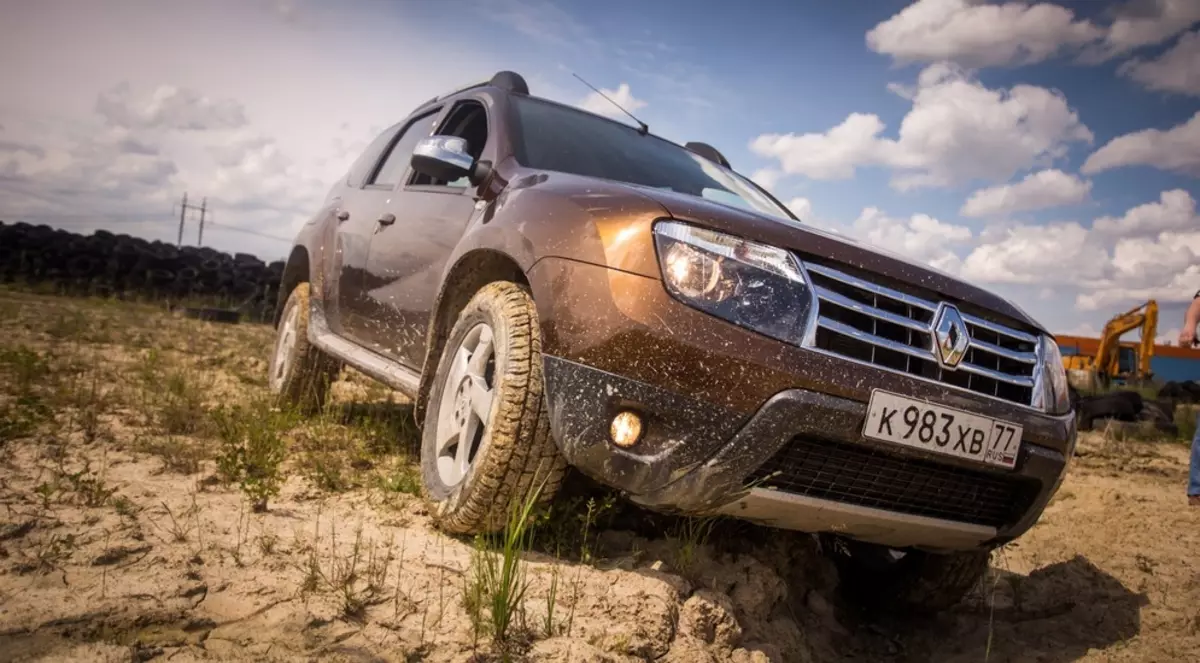 Test Drive Renault Duster 2.0 na 4x4 na terenie Off-Road: Boot Intelligence 14436_10