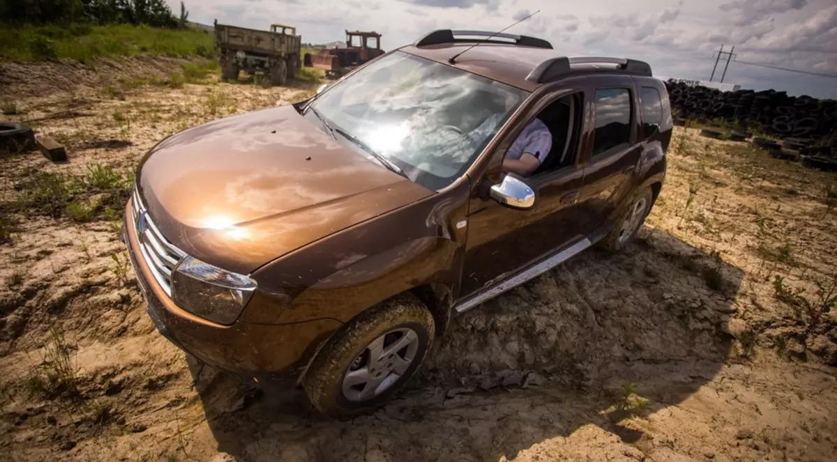 Test Drive Renault Duster 2.0 na 4x4 na terenie Off-Road: Boot Intelligence 14436_12