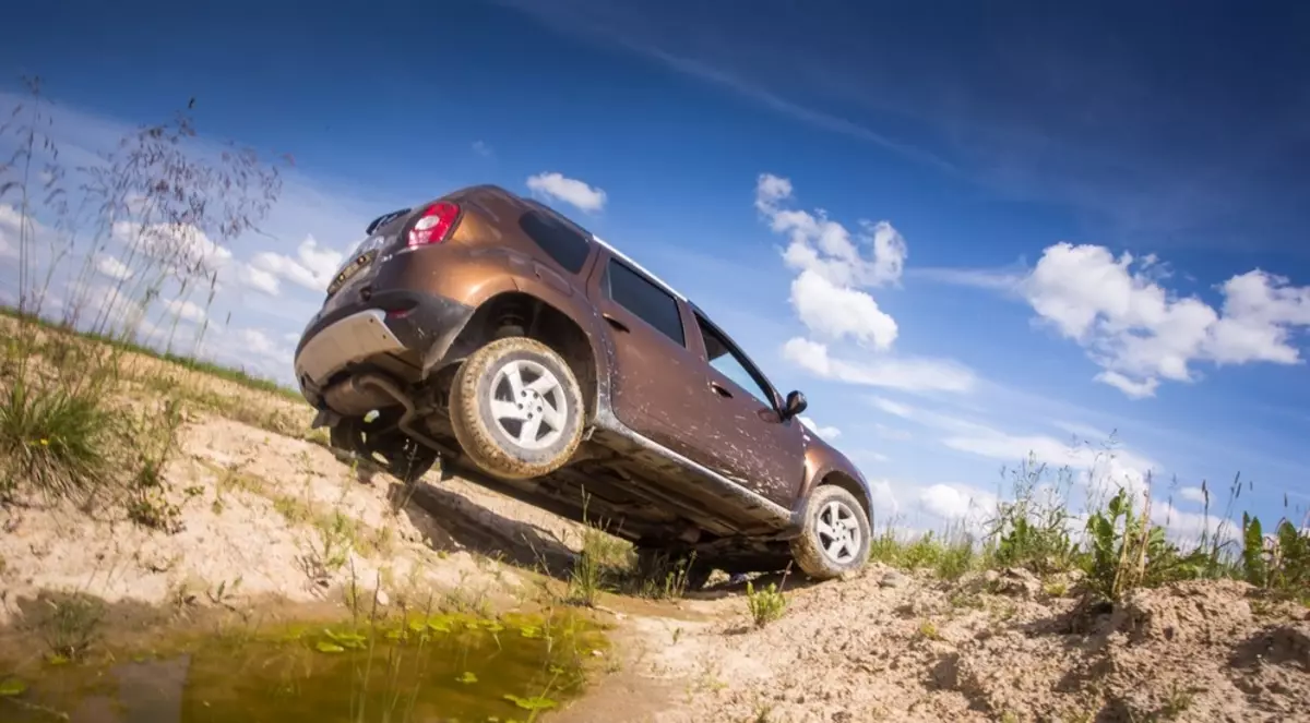 Test Drive Renault Duster 2.0 na 4x4 na terenie Off-Road: Boot Intelligence 14436_15