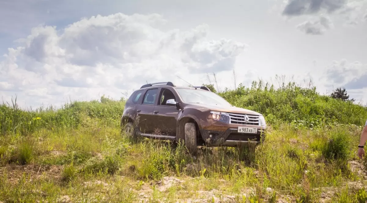 Test Drive Renault Duster 2.0 na 4x4 na terenie Off-Road: Boot Intelligence 14436_3