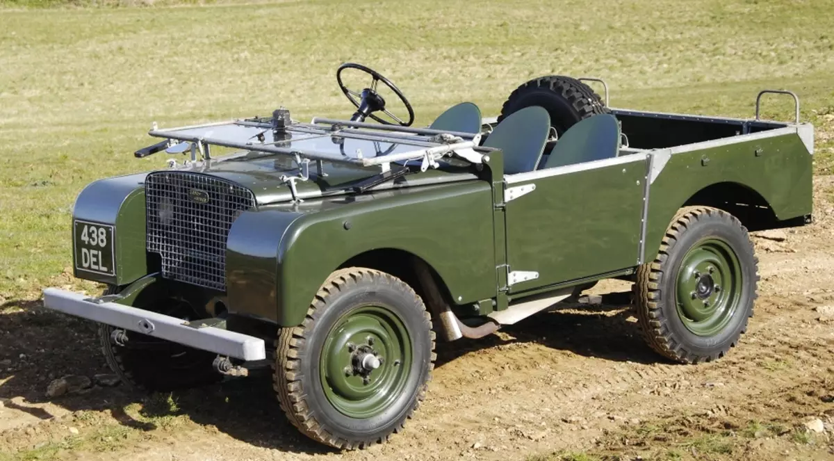 Soviet Car Indasteri ea 50s: Litaraka tsa likoloi tsa rona tse nang le likoloi tsa kantle ho naha 1487_12