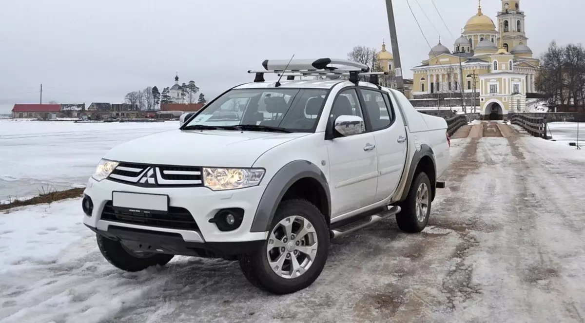 စမ်းသပ်မောင်းနှင်မှု Mitsubishi L200: နောက်ဆုံးလူရှုပ် 14985_2