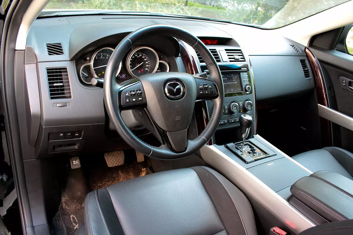 Interior Mazda CX-9