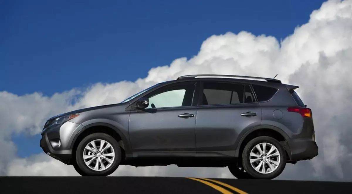 Toyota Rav4 ថ្មី: ខ្វះនៅទីនេះមិនមែនជាកន្លែងទេ 15351_2