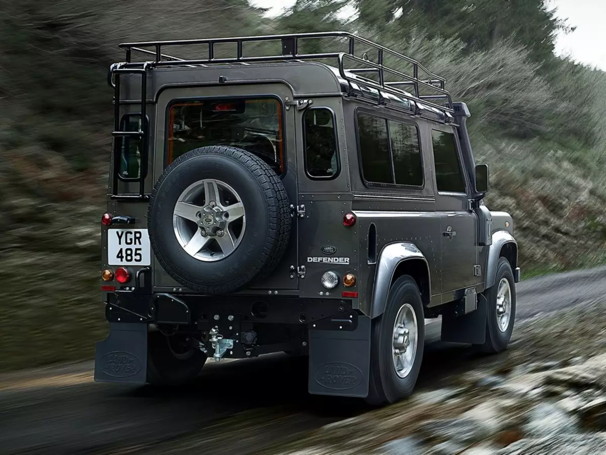 Autowp.Ru_land_rover_defender_90_station_wagon_eu-spec_4.jpg.