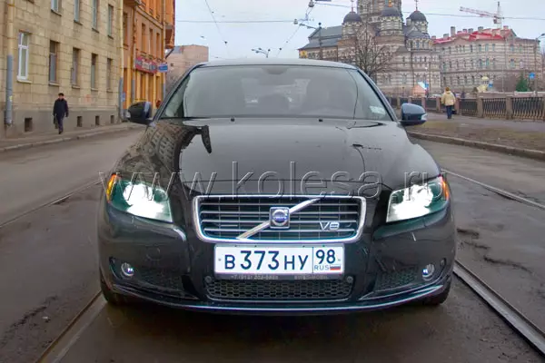 Test Drive VOLVO S80 AWD: kliiring võitleja 16803_2