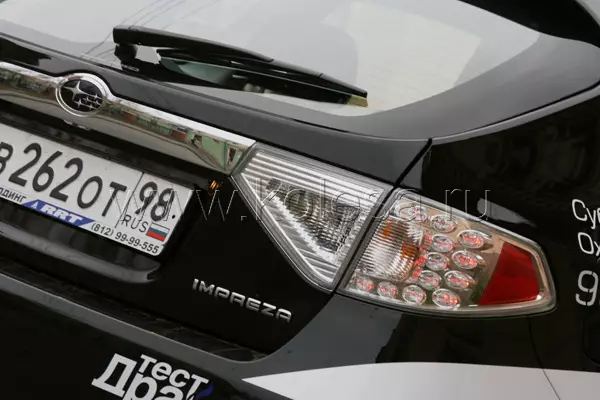 Impreza- ի ոճով «փոփը» հեռու է BMW 1-սերիայի կամ Mazda3- ի նման ամենավատ դիզայնի նմուշներից