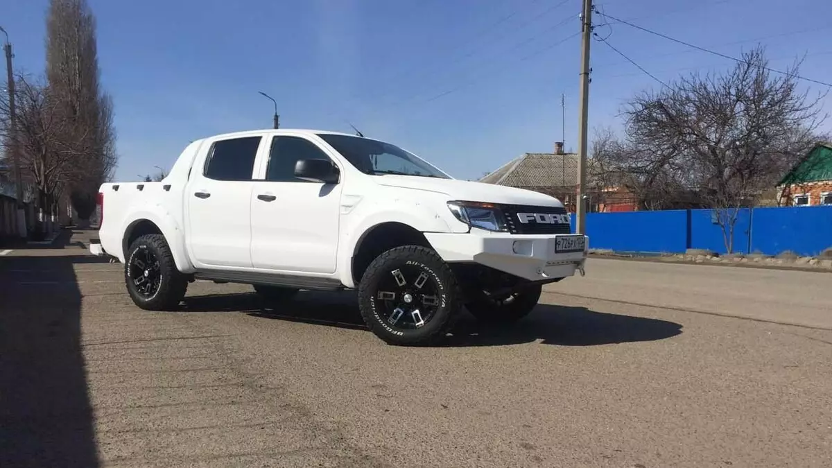 Ford Ranger III P6 por 1,2 millóns de rublos 17370_32