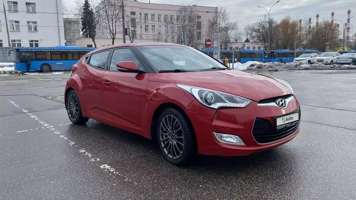 Hyundai Veloster I por 900 mil rublos 17383_17