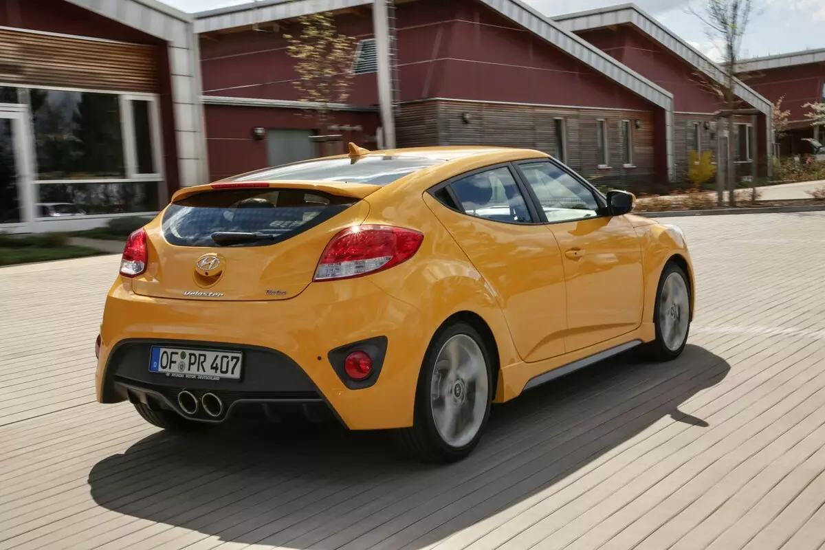 Hyundai Veloster i 900 min rubl üçün 17383_8