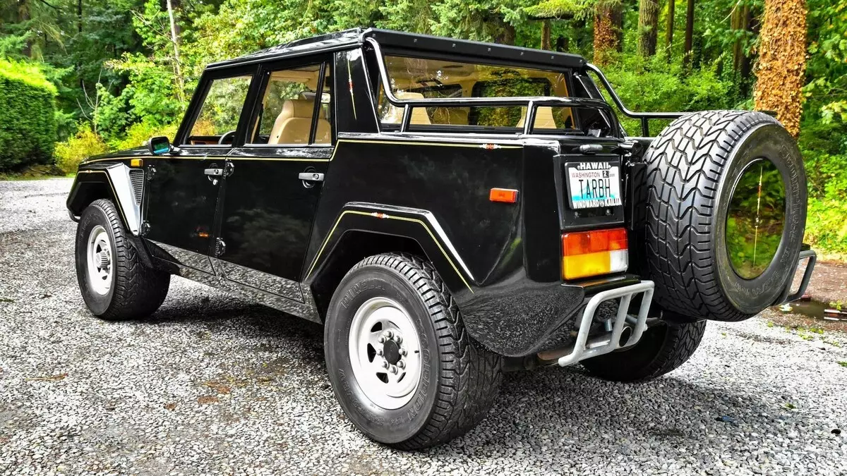 Viņš nav jums URU: reti Lamborghini LM002 ir gandrīz bez darbnespējas pārdošanai 17451_21