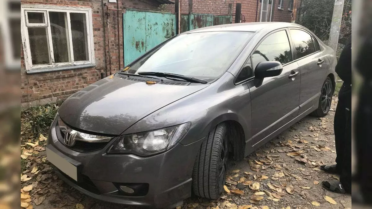 Honda Civic VIII για 460 χιλιάδες 17477_32