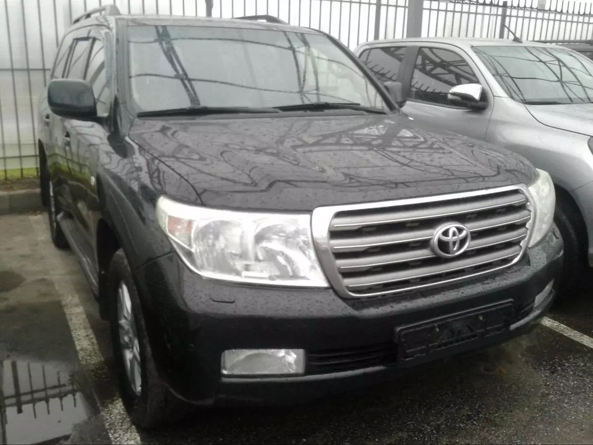 Toyota Land Cruiser 200 fun 1.7 milionu 17481_8